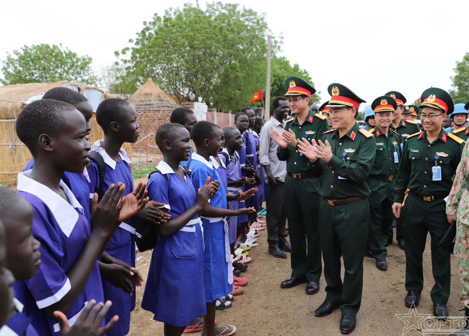 Đội công binh Việt Nam xây tặng lớp học và bếp ăn cho người dân ở Abyei